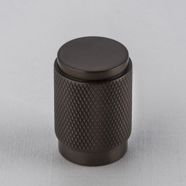 Cupboard Knobs – High-end Hardware